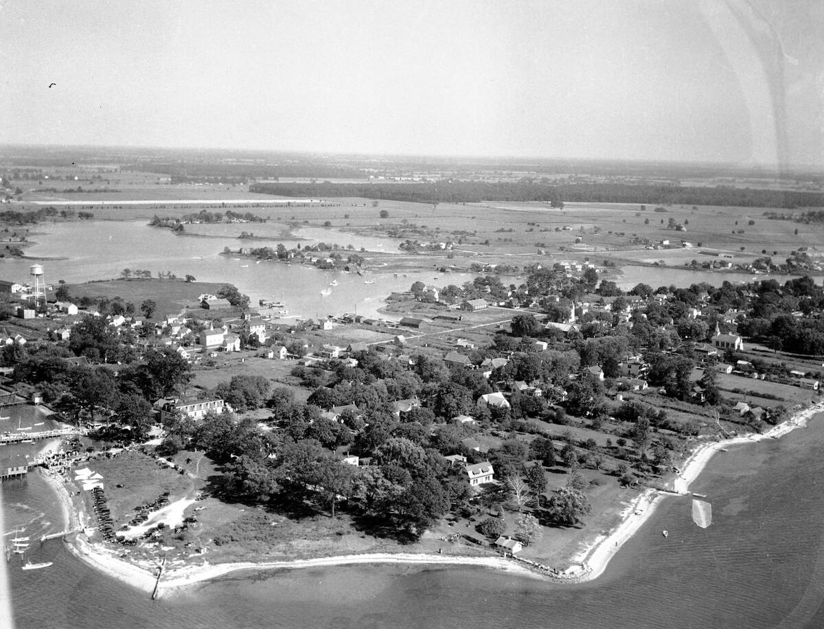 Oxford, MD, old air views, boats, Aerial of town of Oxford - Photograph ...